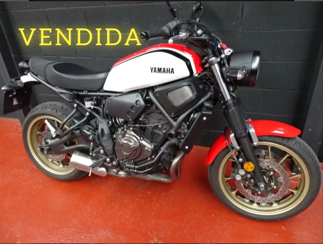 YAMAHA XSR700 - Full Gas Motor